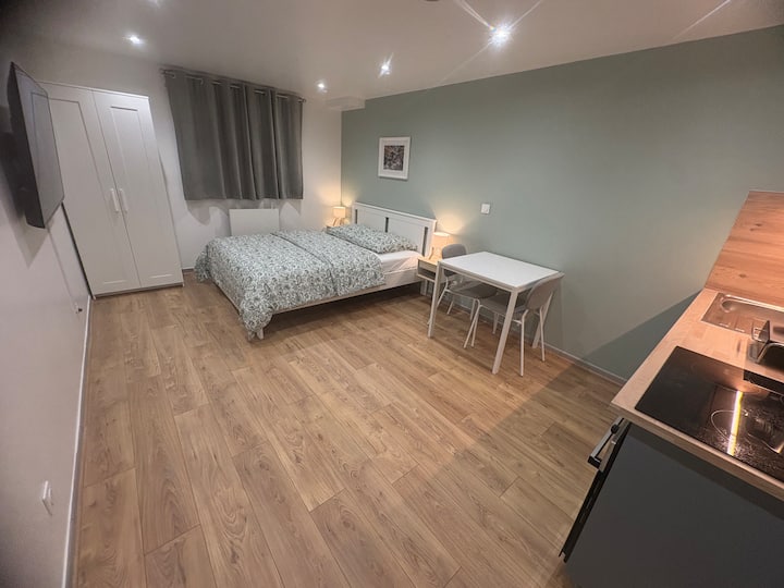 Studio Indépendant Proche Rer B - Saclay