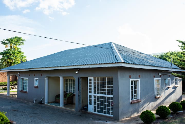 Luxurious Villa Suitable For Large Families - District de Blantyre