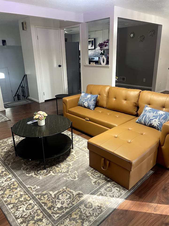 Modern 2 Bedroom Retreat - West Valley City, UT