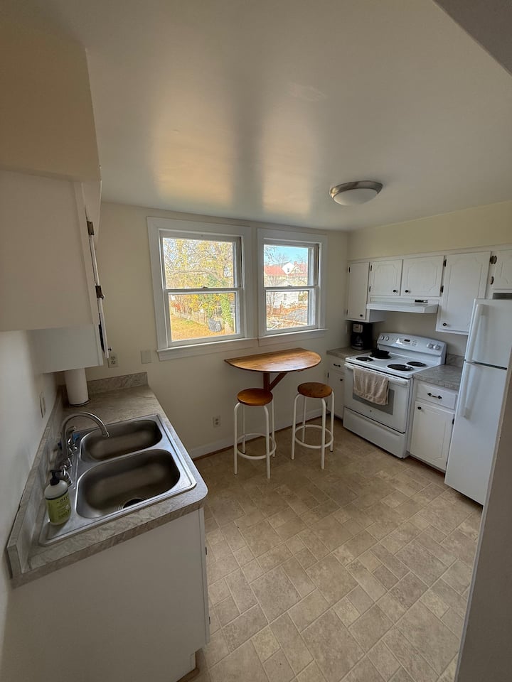 Fxb Neighborhood Apartment - Fredericksburg, VA