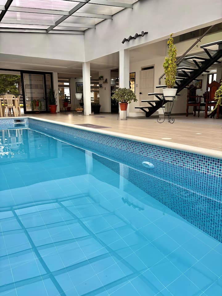 Villa De Praga. Casa Campestre Con Piscina. - Pasto