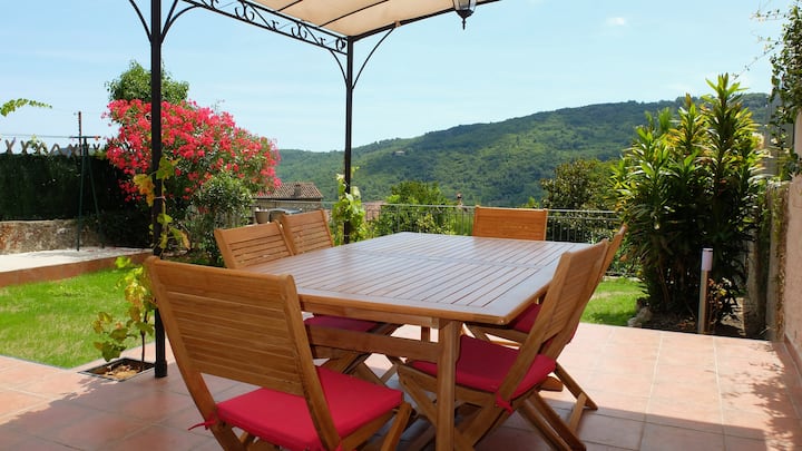 Maison De Village Avec Piscine Et Vue. - Grasse