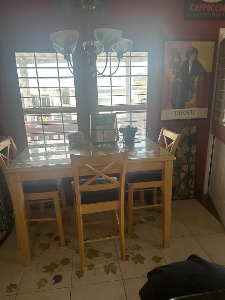 Cozy Home By The Beach Walk Via Beach Access Path - Oceanside, CA