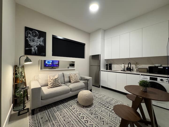 Modern 1 Bedroom Apartment With Parking. - Miami