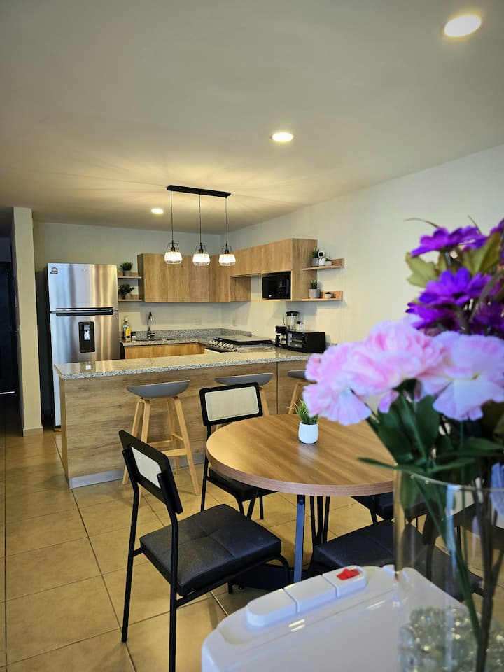 Casa Vista Al Volcán - El Salvador