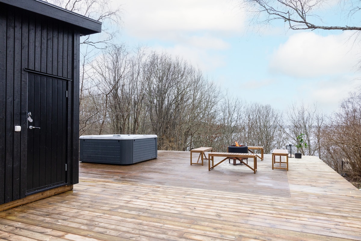 Forest Haven Retreat - Houses for Rent in Trollhättan, Västra Götalands ...