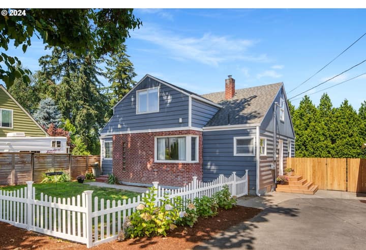 Spacious, Comfy And Quiet House Close To Pdx! - West Linn, OR