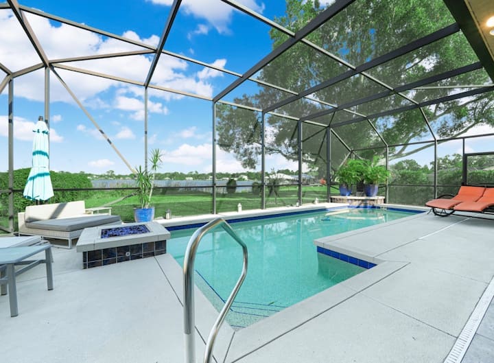 Modern Lake Carrie Retreat - Lake Placid, FL