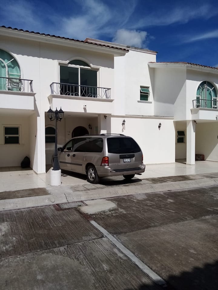 Casa Cuahutémoc Buena Ubicación Wifi Estacionamien - Tepic