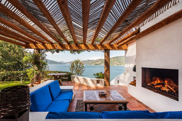 Casa Cuatro Elementos · Villa De Luxe Au Lac - Valle de Bravo