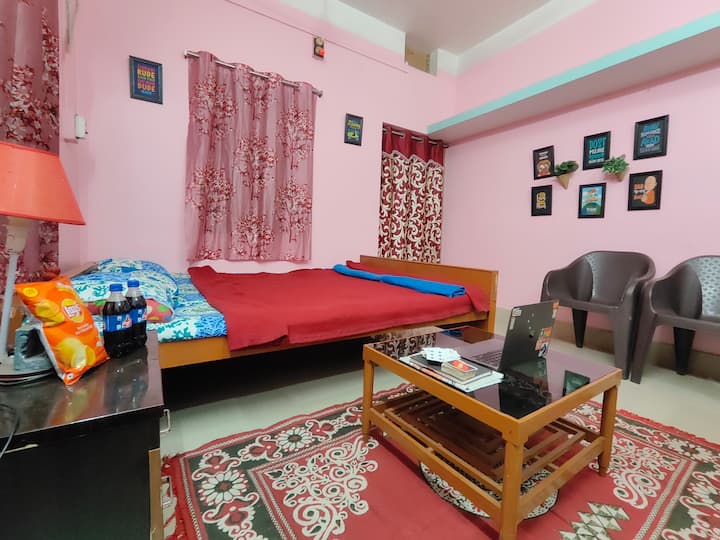 Roadji Stays 003, Madhuri Aloy - Agartala