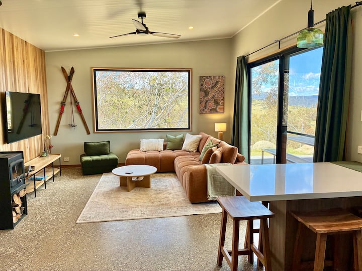 The Glades | Jacarry Rocks Retreat - Kosciuszko National Park