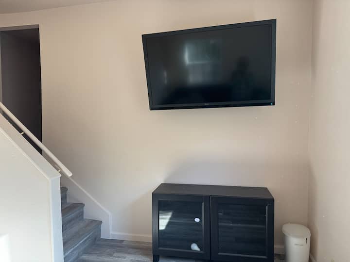 The Town Retreat, A Cozy Unit Near The Oakland Zoo - Castro Valley, CA