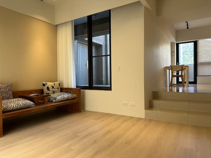 頂樓露臺雙人房 - Keelung City