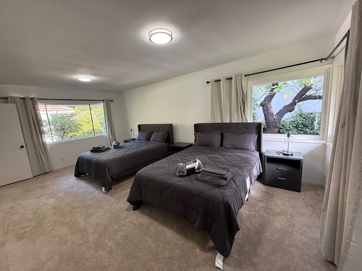 Beautiful Three Bedroom, One Bath In Pasadena - Pasadena, CA