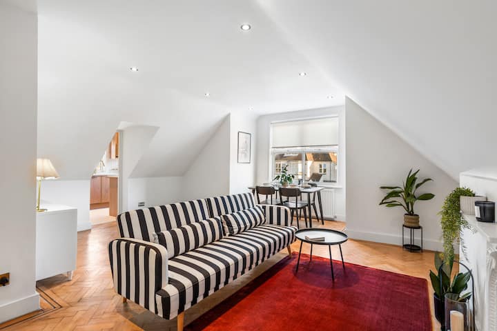 Newly Refurbished 3-bedroom-minutes From The Beach - Battle