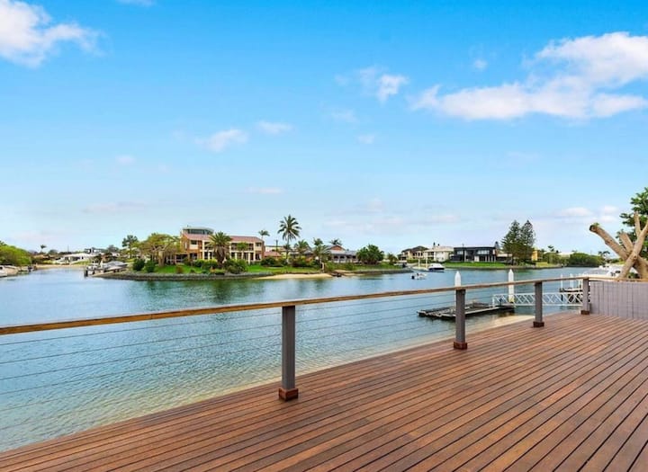 Silence In Broadbeach - Broadbeach