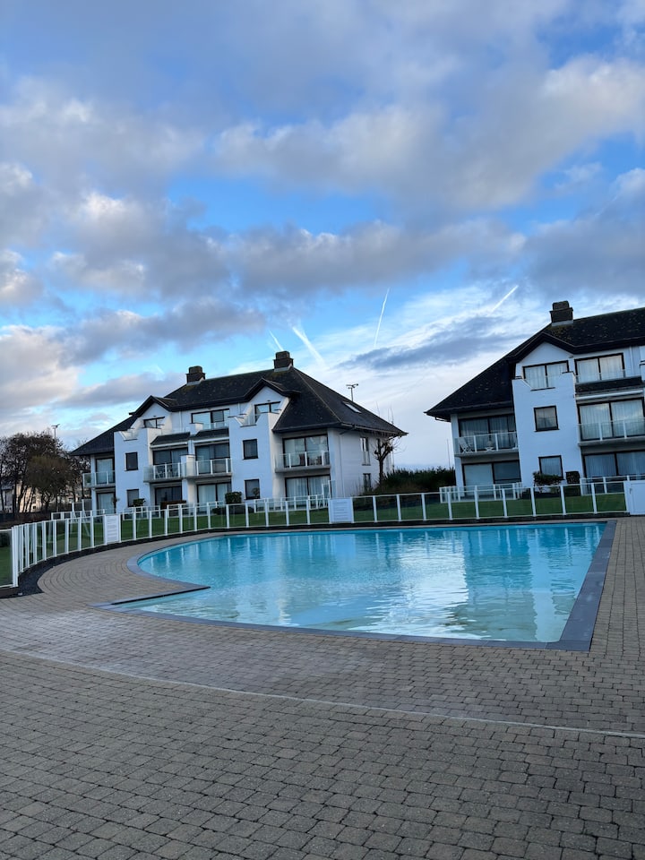 Studio Avec Vue Sur Lac&piscine– Let's Go Getaways - Middelkerke
