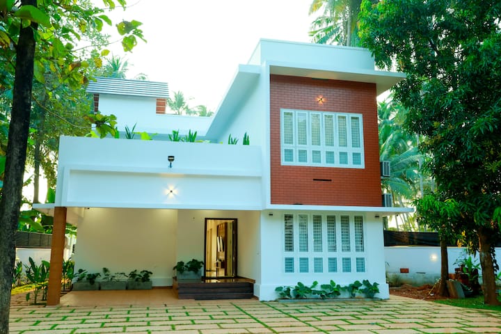 Rio Costa River Villa - Kozhikode