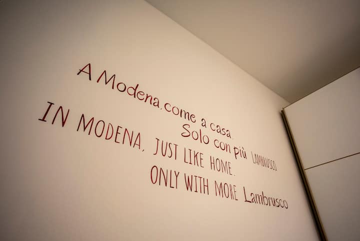 Lambrusco Apartment |Centro Università Policlinico - Módena