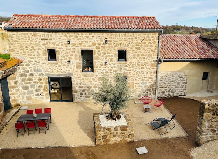 Gîte Individuel 100 M2, Jusqu’à 7 Personnes - Annonay