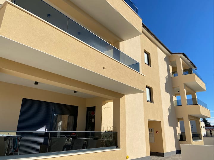 Villa Ellen Wohnung 4, Strand Valbandon Nur 500 M - Fažana