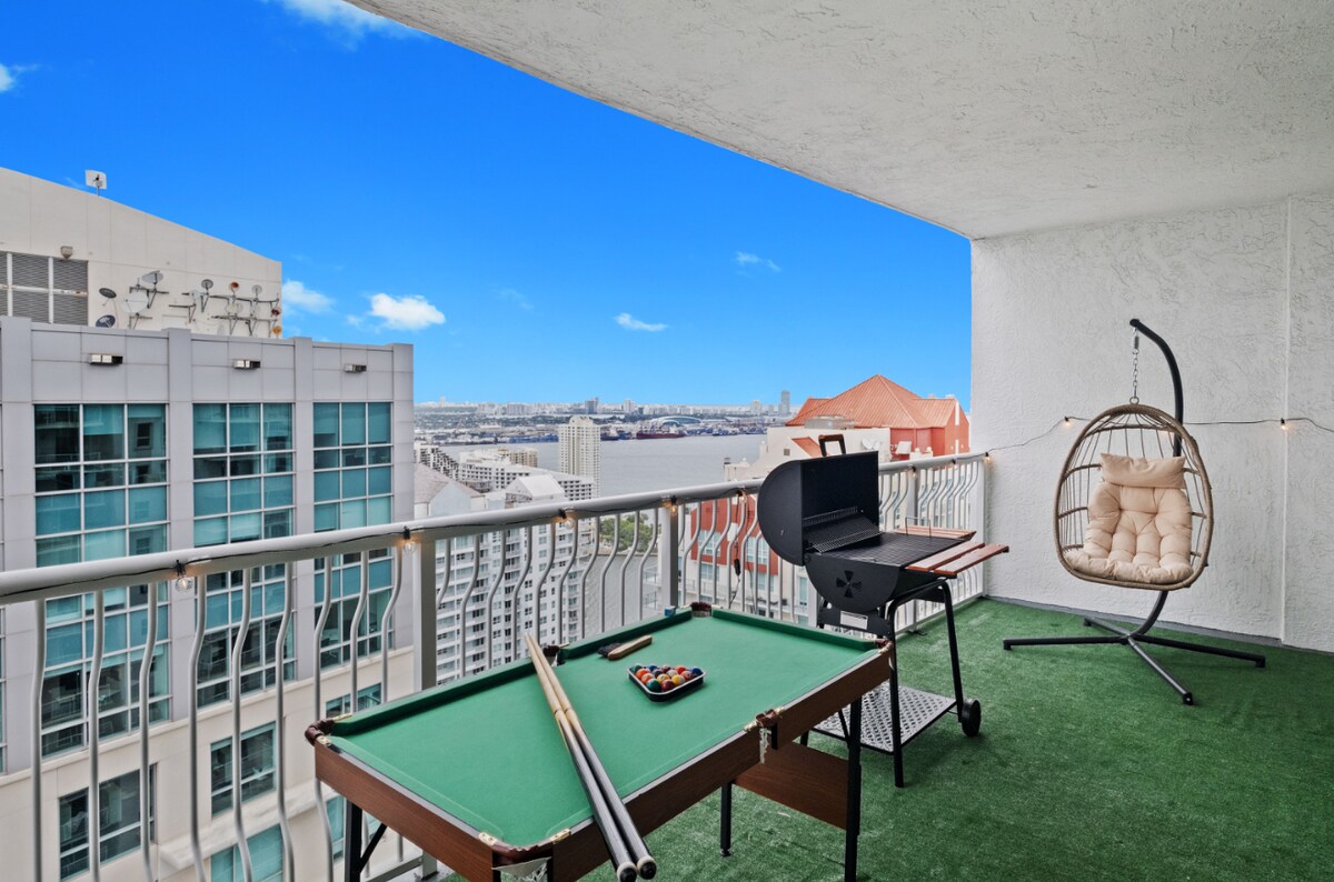 Brickell Huge Balcony Free Parking and Pool - Flats for Rent in Miami ...