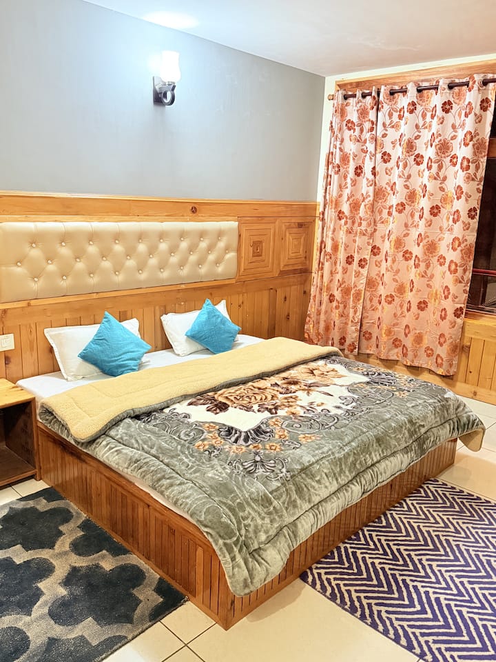 Mountain View 1rk In Manali With Dressing Room - Manali