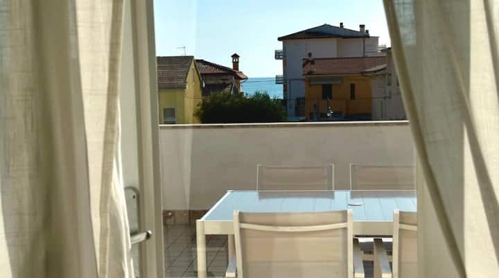 Marcelli, Appartamento 2 Passi Dal Mare E Terrazza - Numana