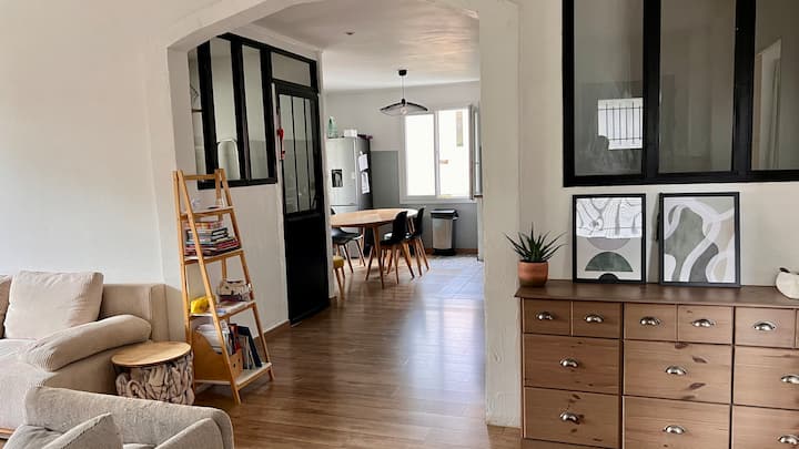 Spacieux Haut De Villa Avec Jardin - Carqueiranne