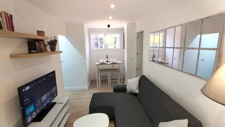 Charming Cozy Home 3 Mins To Alcalá, Top Location. - Madrid