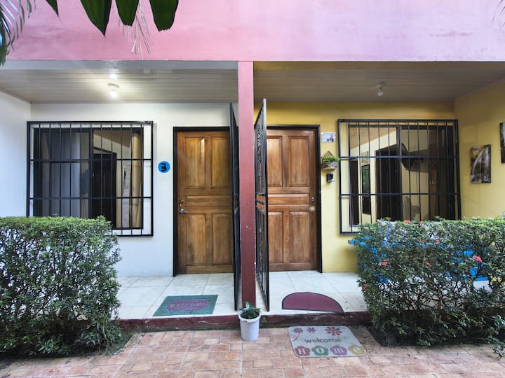 New Apto Mq - Basic Unit #3 | 2br Wifi - Centric - Puerto Viejo de Talamanca