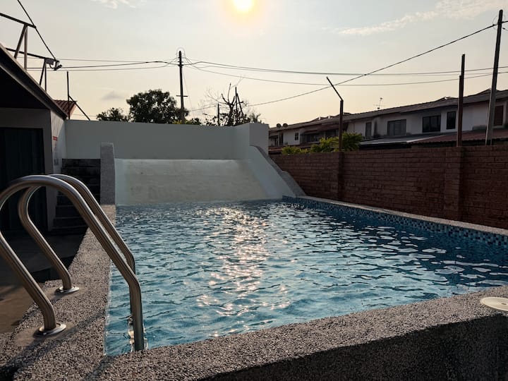 Bachang 3br Villa With Private Pool & Bbq | 11 Pax - Malacca