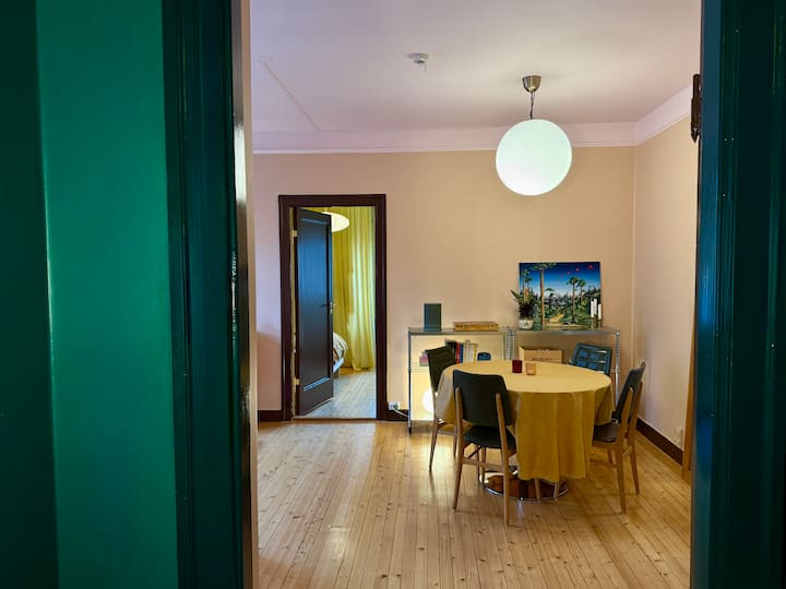 Cozy Flat At Charming Adamstuen - 2 Bedrooms - Oslo