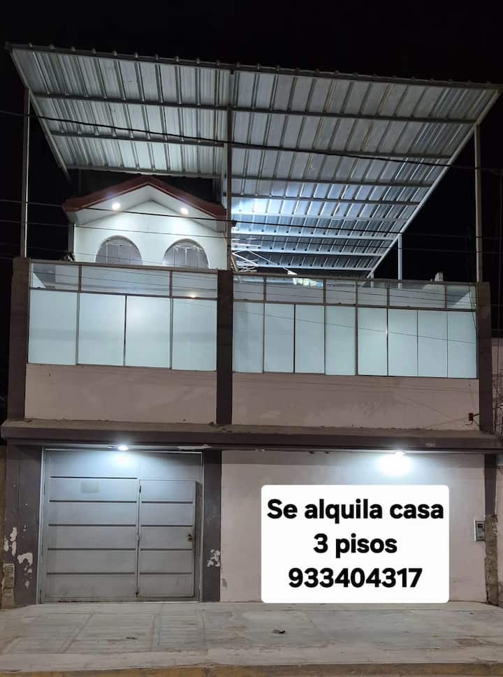 Casa 3 Pisos, Con Piscina Y Cochera - Paita