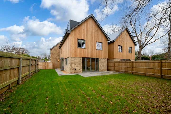 Modern 5br Family Retreat Near Coast & New Forest - Lymington
