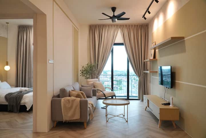 The Lumi Stay | Upton By Elica - Kuching