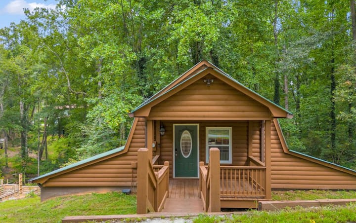 Shoreland Cabin Near Lake Lanier - Lanier Islands, Buford