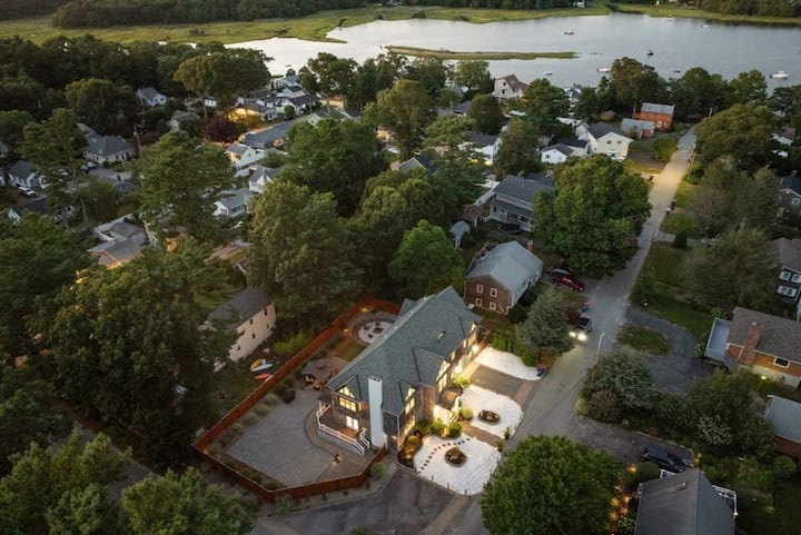 The Cove House - Wareham, MA
