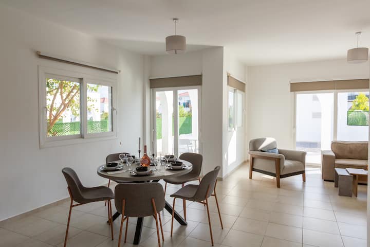 Crystal Villa Walk By Merit Casinos By Holidaykeys - Cyprus