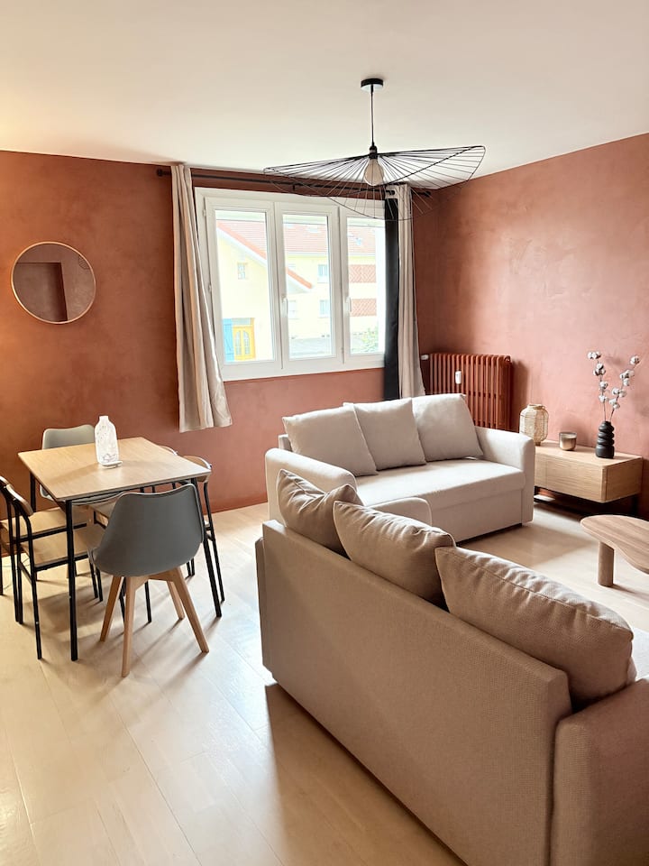 Spacieux Logement 3 Chambres - Calme Proche Tram - Besançon