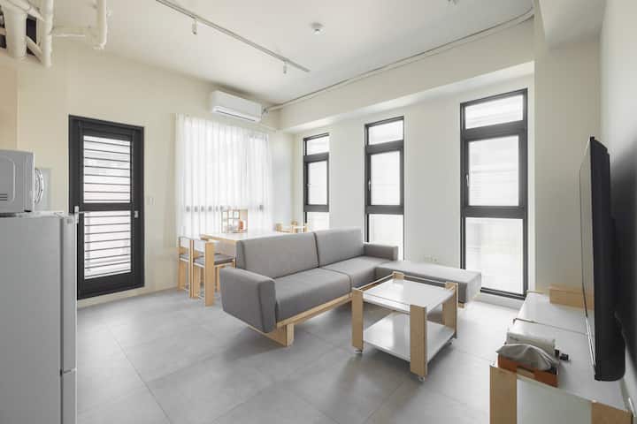 【陸棧】-酒店式大陽台公寓(商務長租型、包月旅遊居住)New【環境用次氯酸全室消毒】 - 霧峰區