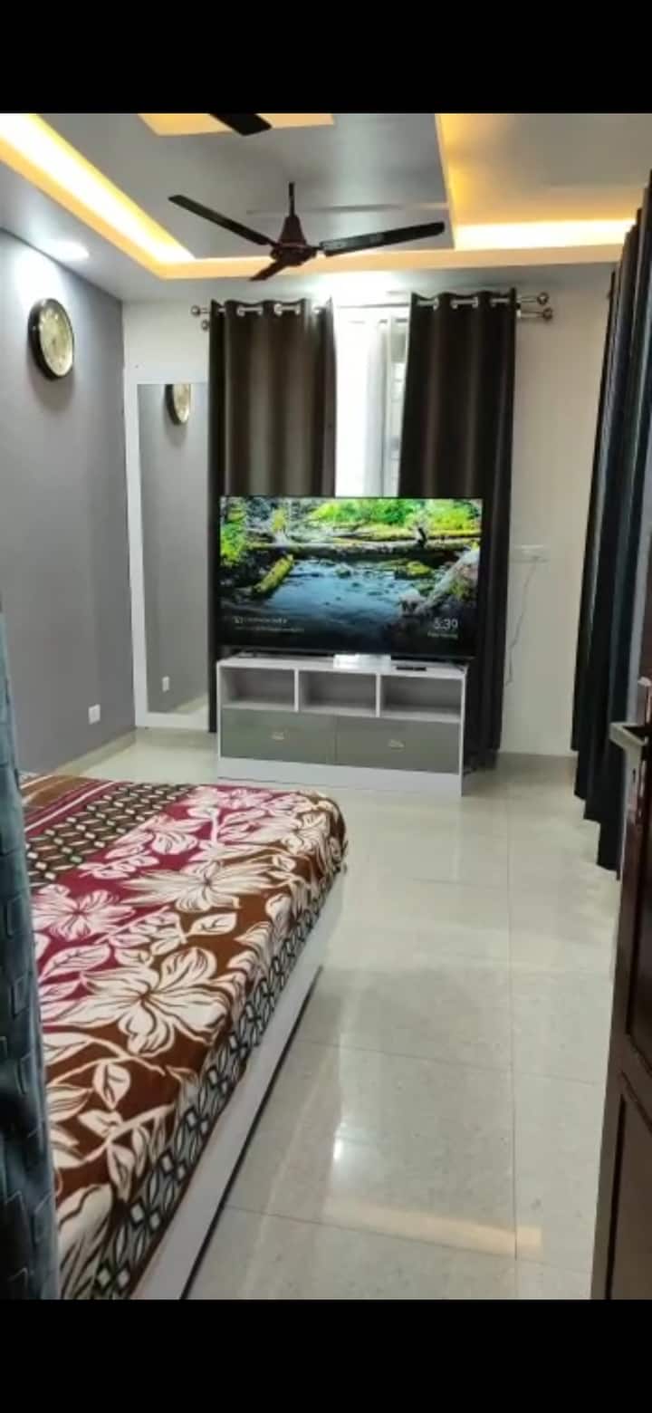 3bhk Triple Storey House With A Terrace - Chandigarh