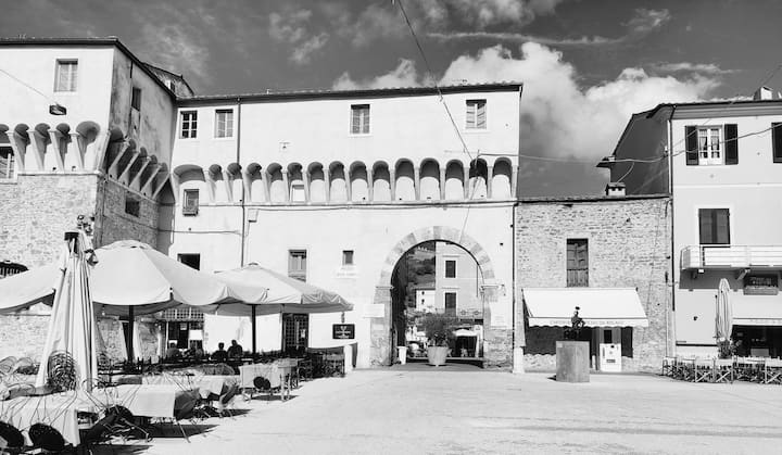 Duomo L'essenza Di Pietrasanta Tra Mare E Monti - Pietrasanta