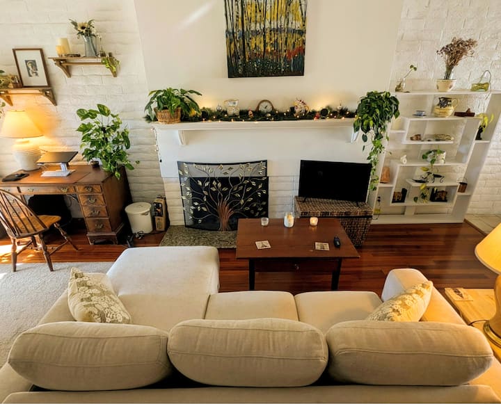 Serenity & Sunlight Suite - Santee, CA