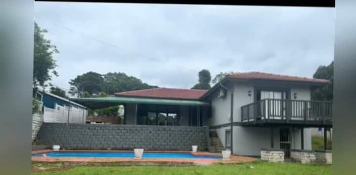 Private Pool Retreat In Quiet Neighborhood - Durban