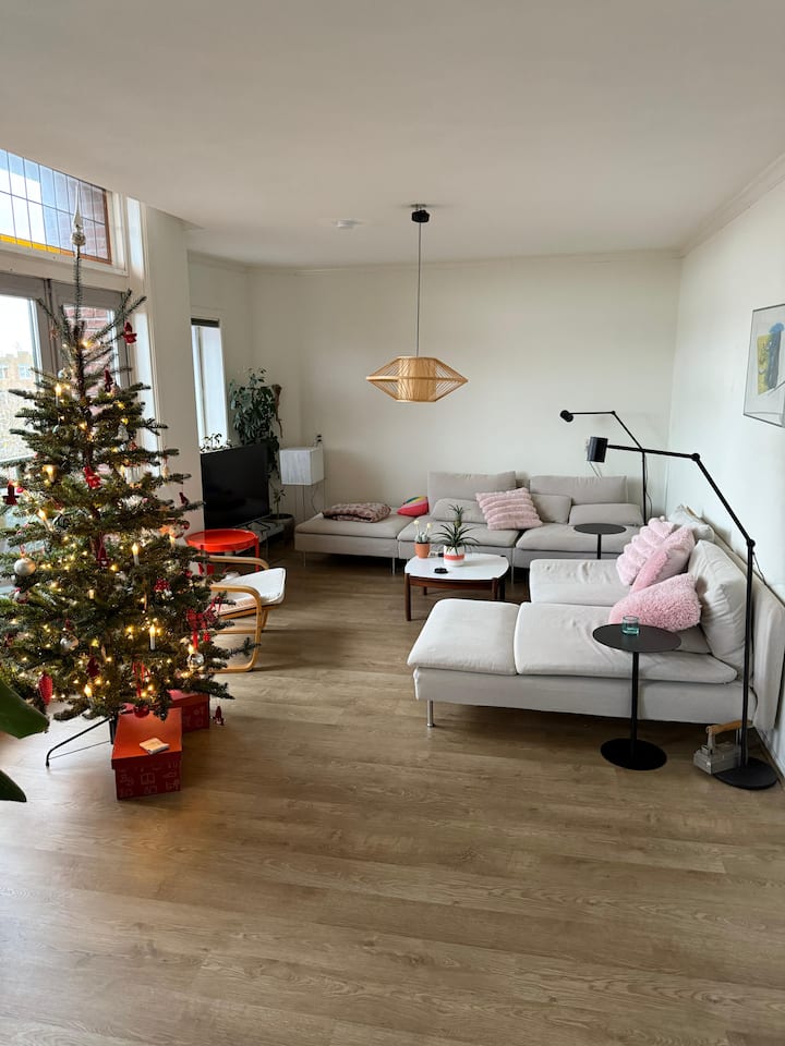 Comfy 2 Bedroom Apartment In Schiedam Centre - Róterdam