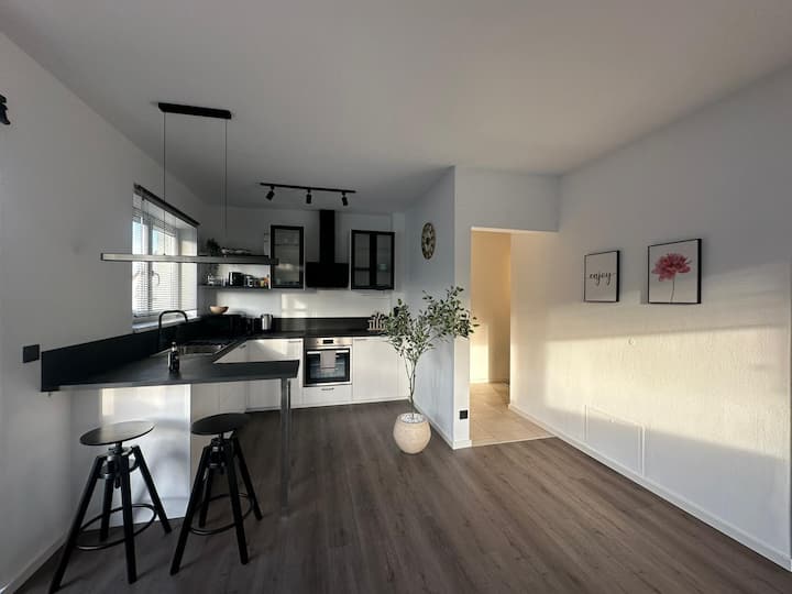 Moderne Suite / Self Check-in / Gratis Parkplatz - Graz