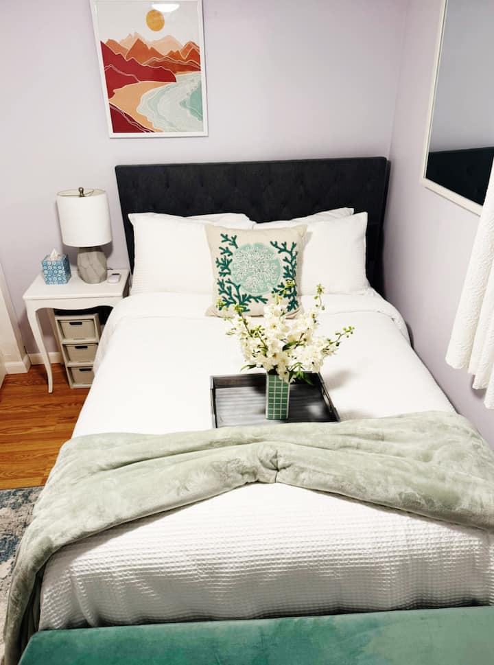 Norwalk Cozy Condo Suite - Norwalk, CT