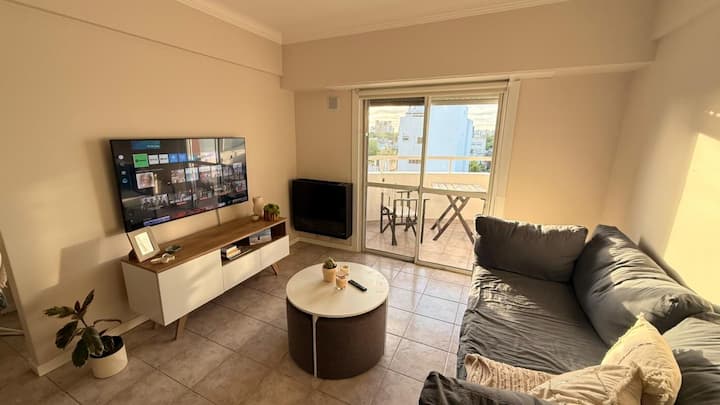 Departamento 2 Ambientes, 400 Mts De La Playa. - Argentina